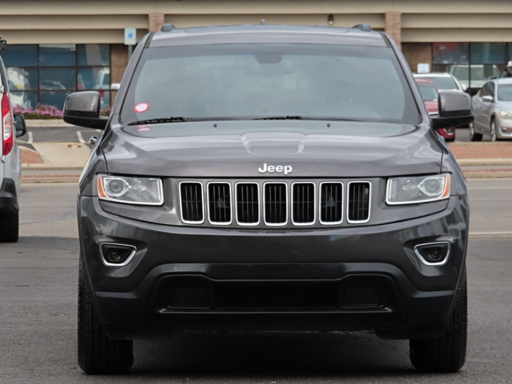 Battle of the Crossovers: A Comparison of 2015 Jeep Grand Cherokee ...